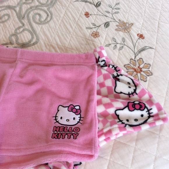 Hello Kitty | Shorts | Hello Kitty Shorts | Poshmark